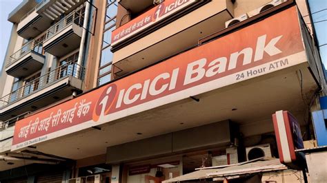Icici Bank Q3 Results Net Profit Jumps 15 To Rs 11792 Crore Nii Up