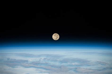 Look Up To The Sky To See September S Full Moon Which Reaches Peak
