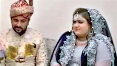 गिअर बदलण्याचा अंदाज आवडला श्रीमंत मुलीने केले चालकाशी लग्न पुढारी