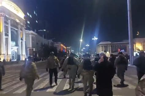 Суулт хийж байсан 16 иргэнд эмнэлгийн тусламж үйлчилгээ үзүүлэхээр