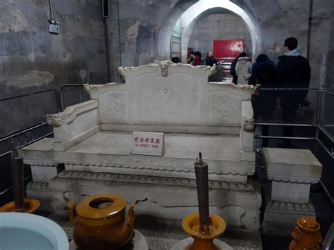 京郊明陵十三座，为何仅定陵地宫被发掘？之后国家便禁止挖掘帝陵陵墓
