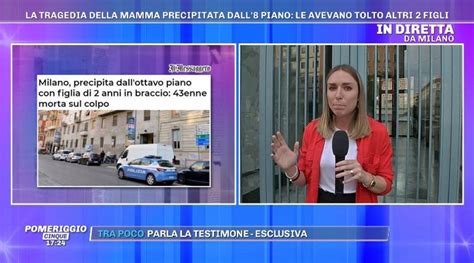 Donna Precipita Dallottavo Piano Con La Bambina Parla Un Testimone