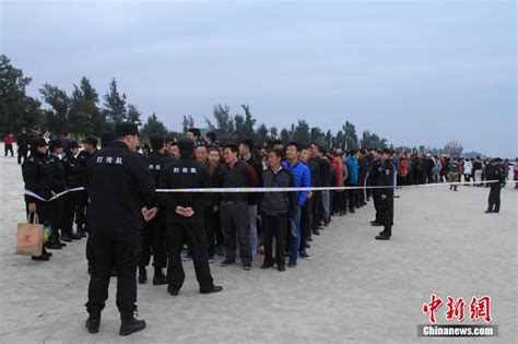 300多名传销人员聚集广西北海银滩被一锅端 组图 图片中国中国网
