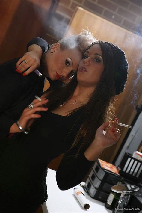 Women Smoking Girl Smoking Ann Angel Smoke Pictures Female Poses