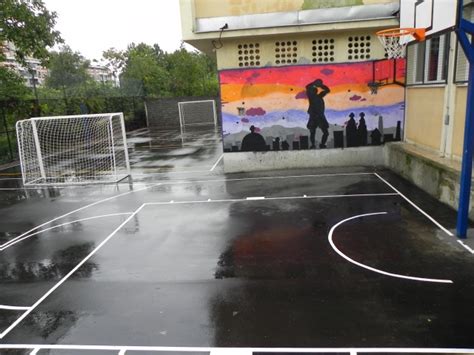 ЕКОНОМИСТ Страна 2 Онај ко мисли на месеце сади поврће ко мисли на године сади дрвеће