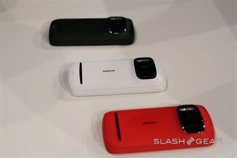 Nokia 808 PureView Hands On