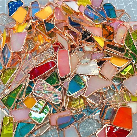 꽃비 인천 송도•스테인드글라스•색채심리•글라스아트•드로잉 슈링클스•유리 공방 ☻︎ 𝟐𝟏𝟎 𝐩𝐢𝐞𝐜𝐞 🥹 같은동작 반복이다보니 졸음이 쏟아졌던😭 그래고 동테이프