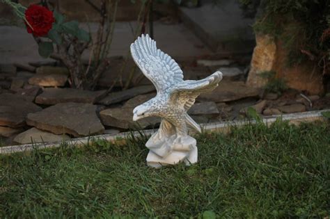 ᐉ Садова фігура статуетка Орел із цементу ручна робота 34 см 62254