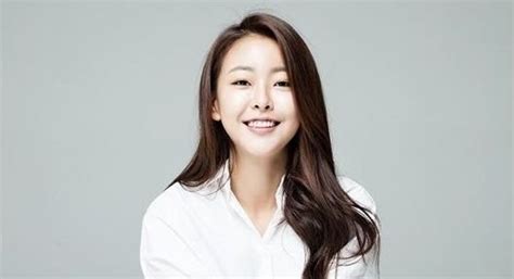 Go Won Hee To Marry Her Non Celebrity Boyfriend MyDramaList News