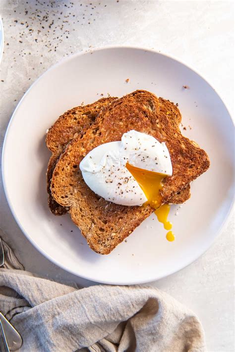 Perfect Poached Eggs How To Poach An Egg Kristines Kitchen