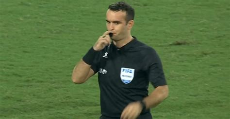 Profil Gulmurodi Sadullo Wasit Indonesia Vs Vietnam Piala Asia
