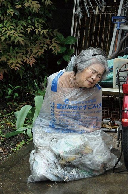 【画像】 日本の90歳おばあちゃんの自撮り画像が海外で話題に 哲学ニュースnwk セルフポートレート 写真家 おばあちゃん