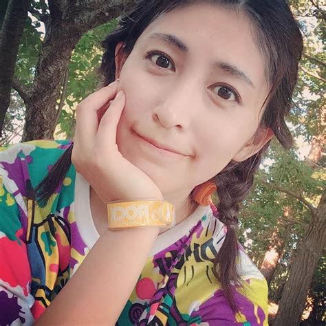 長谷部瞳さんのインスタグラム写真 長谷部瞳instagram「先日 生まれて初めて フェスというものを 経験しました🎶 なんだこれは！！ 幸せ過ぎたぞ！！ Rockin