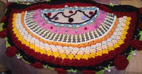 Chal A Tejido A Crochet Con La Casa De La Abuela