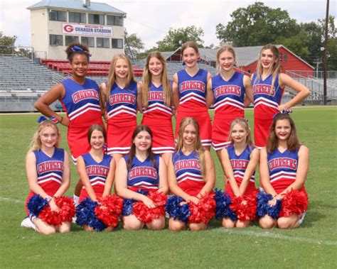 Middle School Cheerleaders