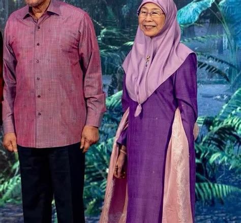 Wartawan Rasmi Laman Reformasi Mengusik Kak Wan