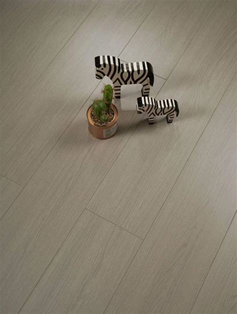 8mm Hdf Euro Click Laminate Flooring Laminate Mdf Wood Floor China