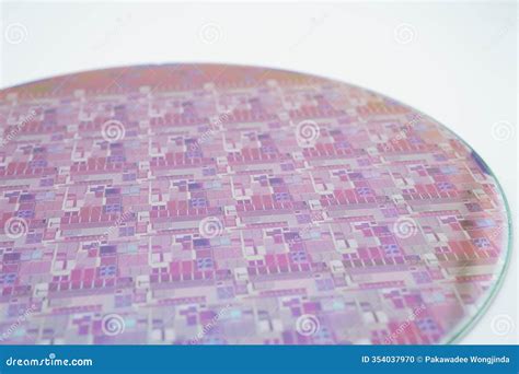 Silicon Wafer For Manufacturing Semiconductor Of Integrated Circuit