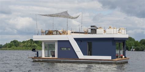 Schaaf Hausboote Setzen In Kooperation Mit Black Label Immobilien Einen