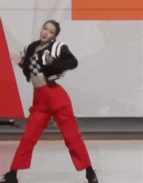 小s大女儿参加韩国舞蹈大赛 拿下冠军后晒奖牌照 搜狐大视野 搜狐新闻