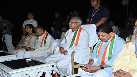 माता कौशल्या महोत्सव में कलाकारों ने की Cm की तारीफ भूपेश बघेल ने कहा