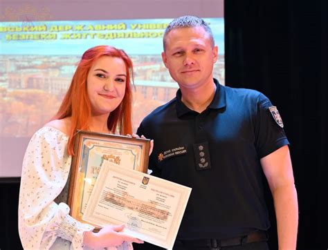 ПОЄДНАННЯ ТЕОРІЇ З ПРАКТИКОЮ ОСНОВА ПІДГОТОВКИ ФАХІВЦІВ В УНІВЕРСИТЕТІ Львівський державний