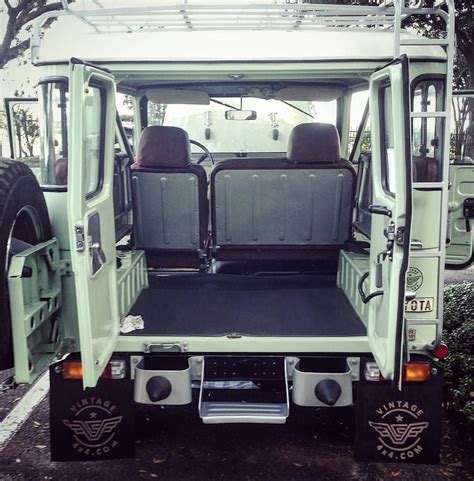 Toyota Fj Land Cruiser Toyota Land Cruiser Fj Cruiser Carros Toyota Fj Landcruiser Jump