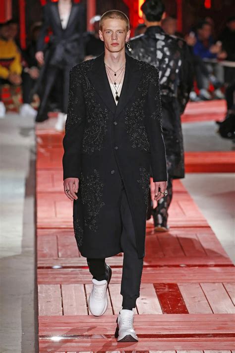 Alexander McQueen Menswear Fashion Show Collection Fall Winter 2018