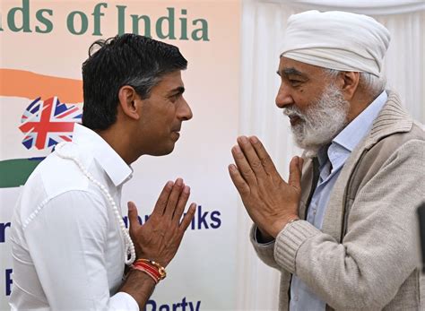 ‘sİyasetÇİnİn Mali Ahalİnİn Çenesİnİ Yorar Rishi Sunak Pakİstanli Ve Hİntleri Bİrbİrİne