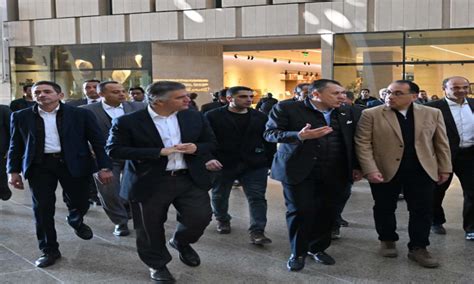 رئيس الوزراء يتفقد مشروعات تطوير المنطقة المحيطة بالمتحف المصري الكبير