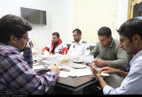 ایرنا میزگردراهکارهای کاهش واژگونی خودروعکاسعلی اکبر بندری