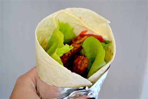Lkaci DOMOWE WRAPY Z KURCZAKIEM