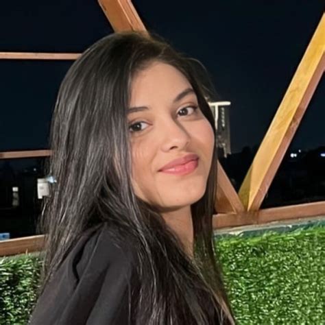 Pooja Excel Tutor 23£h