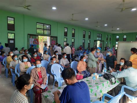 ဘားအံမြို့တွင် ဌာနဆိုင်ရာဝန်ထမ်းများနှင့် ဒေသခံပြည်သူများအား ကျန