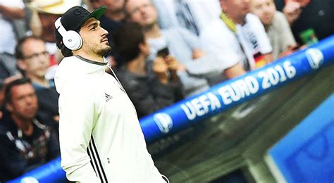 Kabinen Playlist Diese Songs hört das DFB Team vor einem Spiel