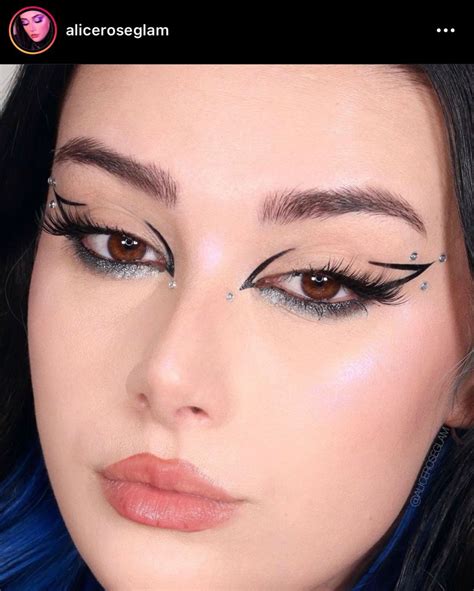 Nicole Tsosies Instagram Twitter And Facebook On Idcrawl