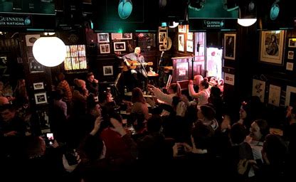 Live HD Webcam The Temple Bar Pub Dublin Ireland The Temple Bar Pub