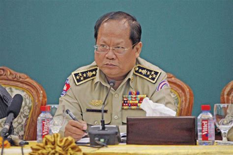 សមត្ថកិច្ចជំនាញ ចុះស្រាវជ្រាវ២ករណីទៀតរកឃើញជនបរទេស១៥នាក់ តាមបណ្តឹង Facebook សម្តេចក្រឡាហោម ស ខេង