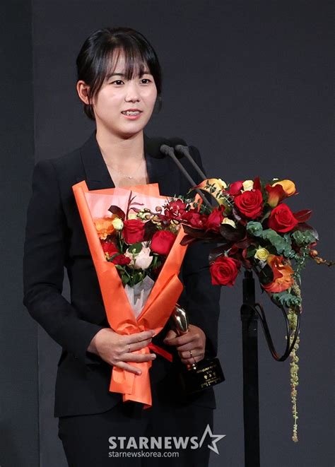 나는 행복한 사람 돌격대장 황유민 생애 첫 인기상 쇼트게임 보완하면 더 잘할 것 자신