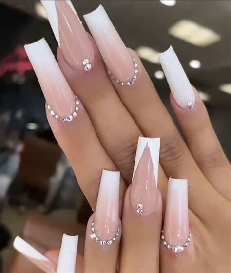 Awesome Acyrlic Medium Length Nails In The Year 2024 Check It Now