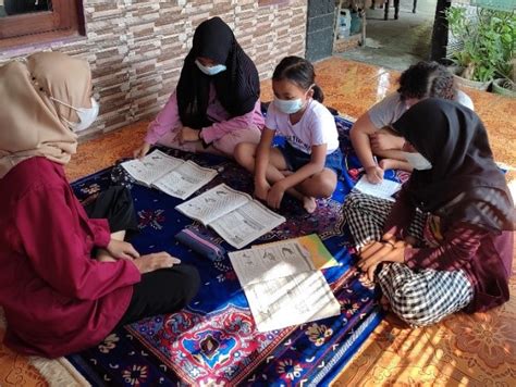 Pandemi Covid 19 Mahasiswa KKNT UNISRI Adakan Pendampingan Belajar