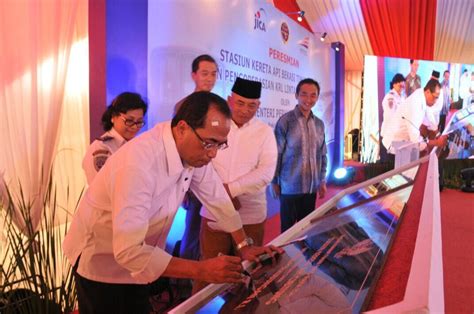 Menhub Resmikan KRL Lintas Bekasi Cikarang Dan Stasiun Bekasi Timur