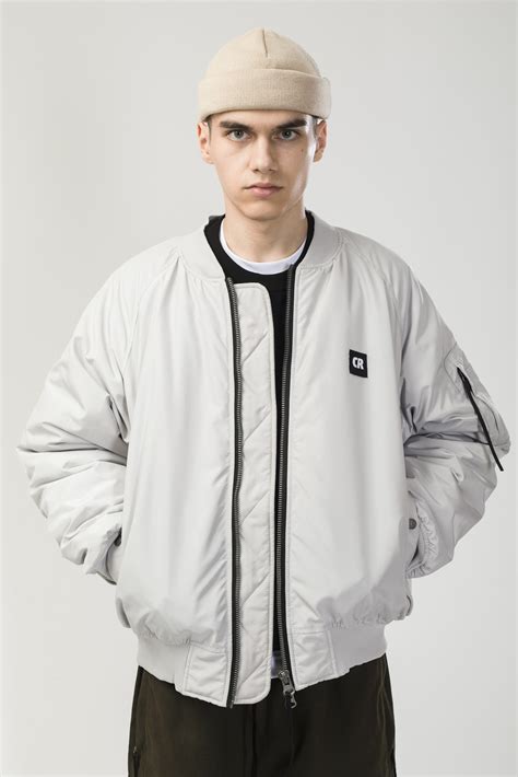 Купить бомбер CODERED Зимний Bomber Wide Пепельно-Светлая в Москве ...
