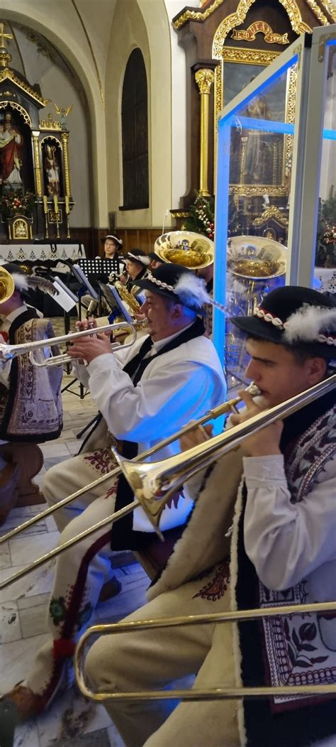Orkiestra Dęta Echo Gór koncertowała w kościele parafialnym w Kasince