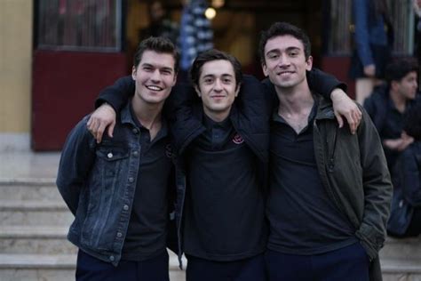 Gelsin Hayat Bildiği Gibi Dizisine Taze Kan Hababam Sınıfı Efsanesi