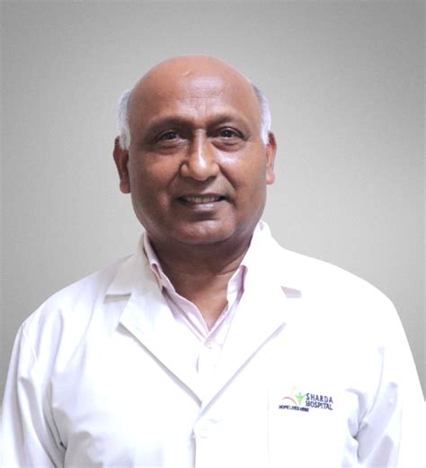 Dr Shashi Bhushan Best Pediatrician In Noida Delhi Ncr