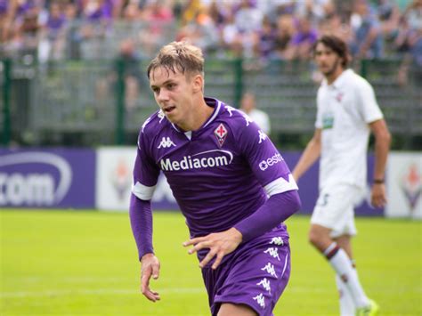 Louis Munteanu Poate Debuta Diseară La Fiorentina În Direct La Digi Sport 4 Anunțul Italienilor