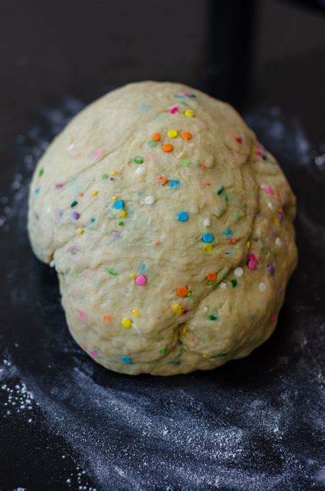 Funfetti Cinnamon Rolls