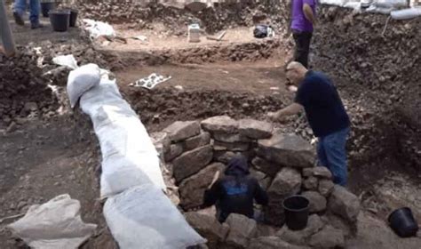 Une Chamane à Six Doigts Vieille De 9 000 Ans Découverte Près De Jérusalem Le Savoir Perdu Des