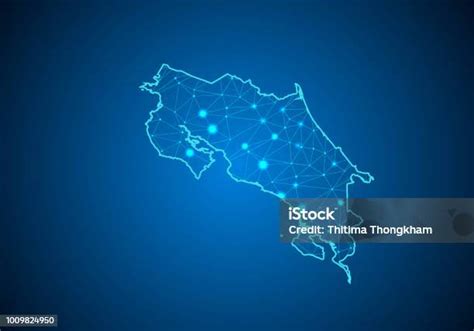 추상 매 시 라인과 포인트 가늠 자 코스타리카의 지도와 어두운 배경에 와이어 프레임 3d 메쉬 다각형 네트워크 라인 디자인 영역 점 및 구조 코스타 Ricavector